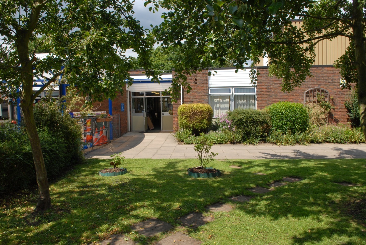 Riverbridge Primary School - Welcome to our school