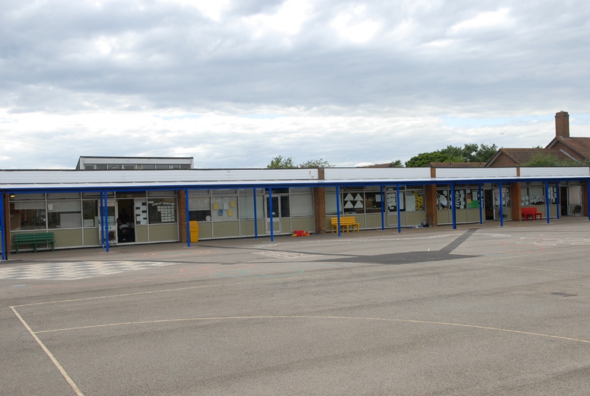 Riverbridge Primary School - Our Beautiful Grounds