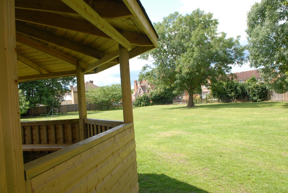 Riverbridge Primary School - Pavillions and outside classrooms